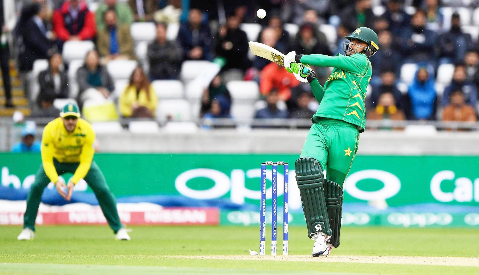 Cricketer Fakhar Zaman Images, Photos, Wallpapers